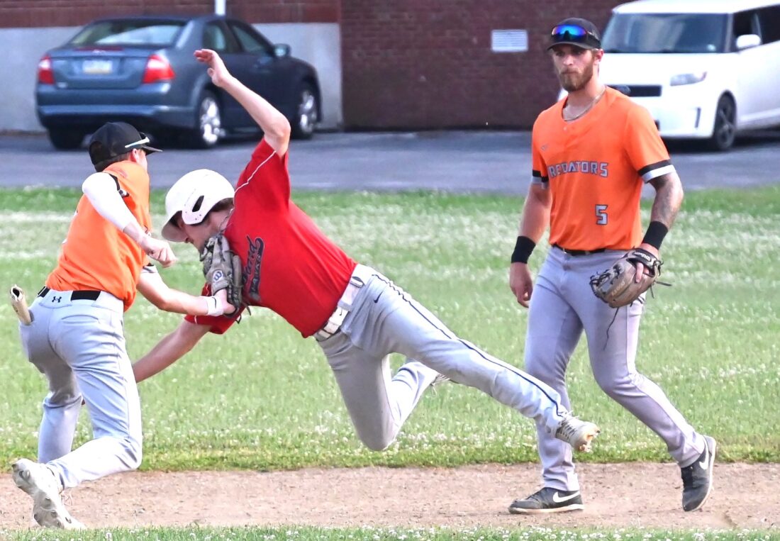 Hawks top Foxpro Predators, 16-6 | News, Sports, Jobs - The Sentinel